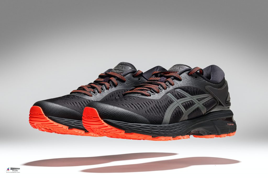 Running shoes advertising photography by Luce Pictor Studio
